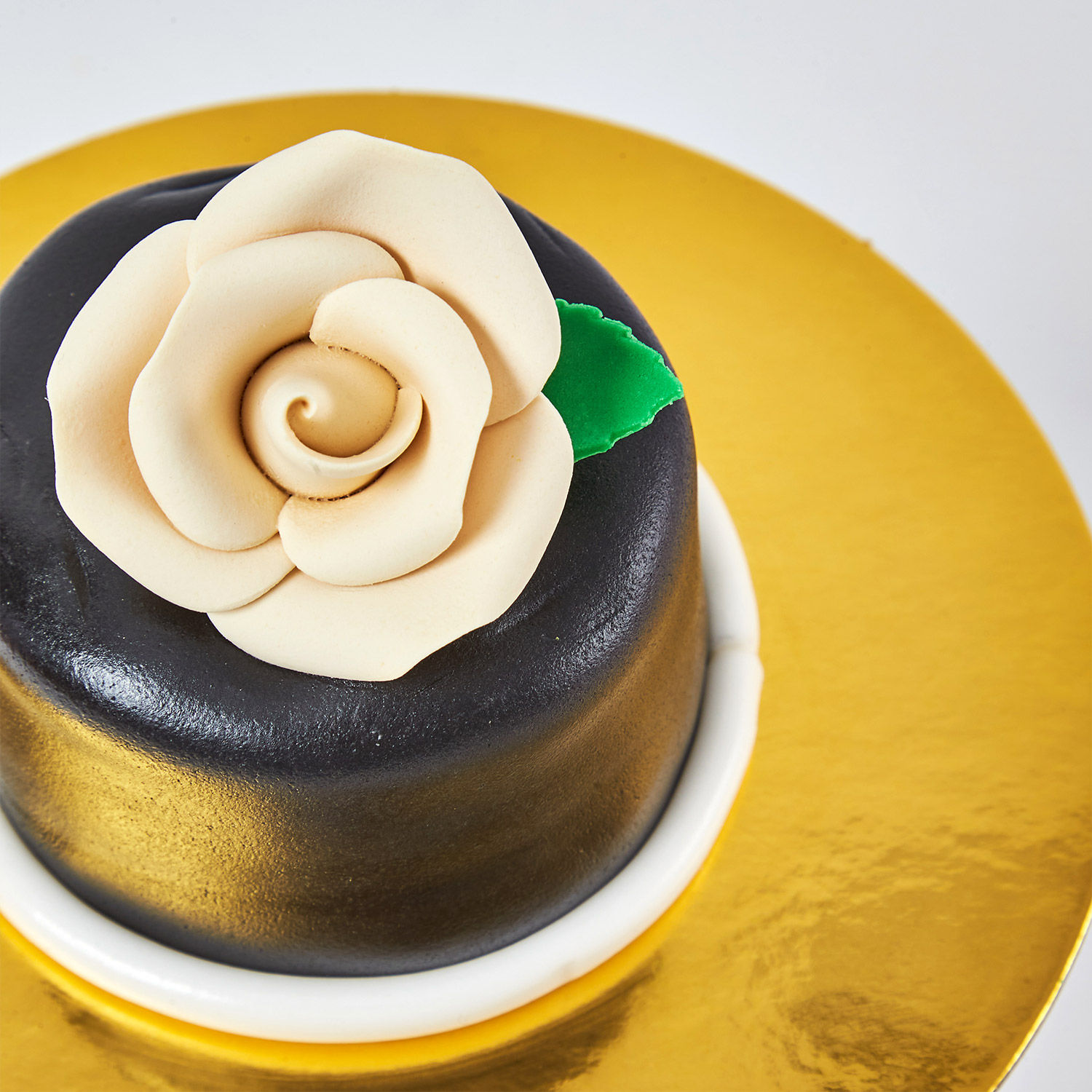 Online Exotic Black Mono cake Gift Delivery in UAE - FNP