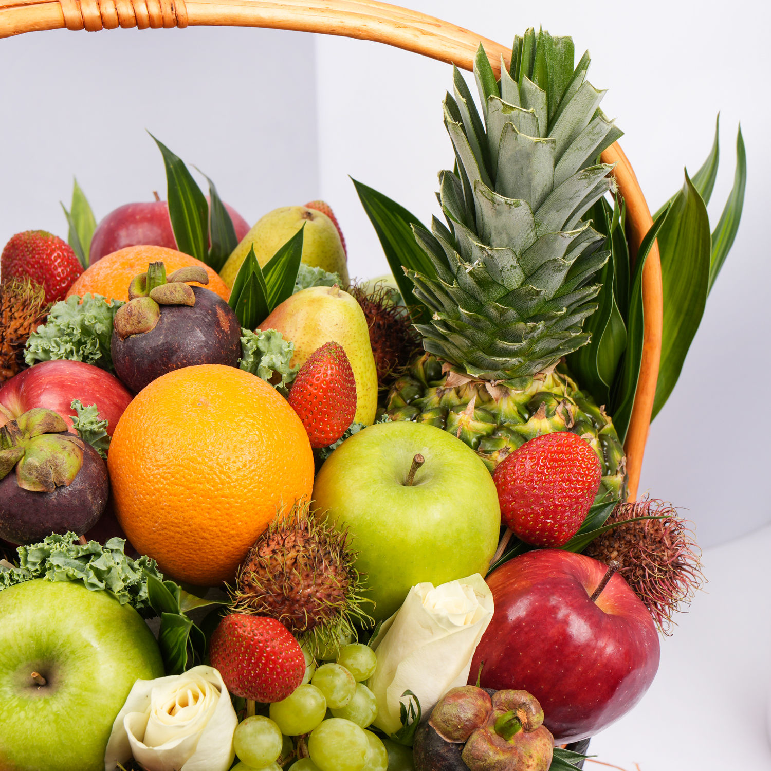 أون لاين سلة فواكه هدية من القصب غنية بالفائدة والنكهة توصيل هدايا في ...